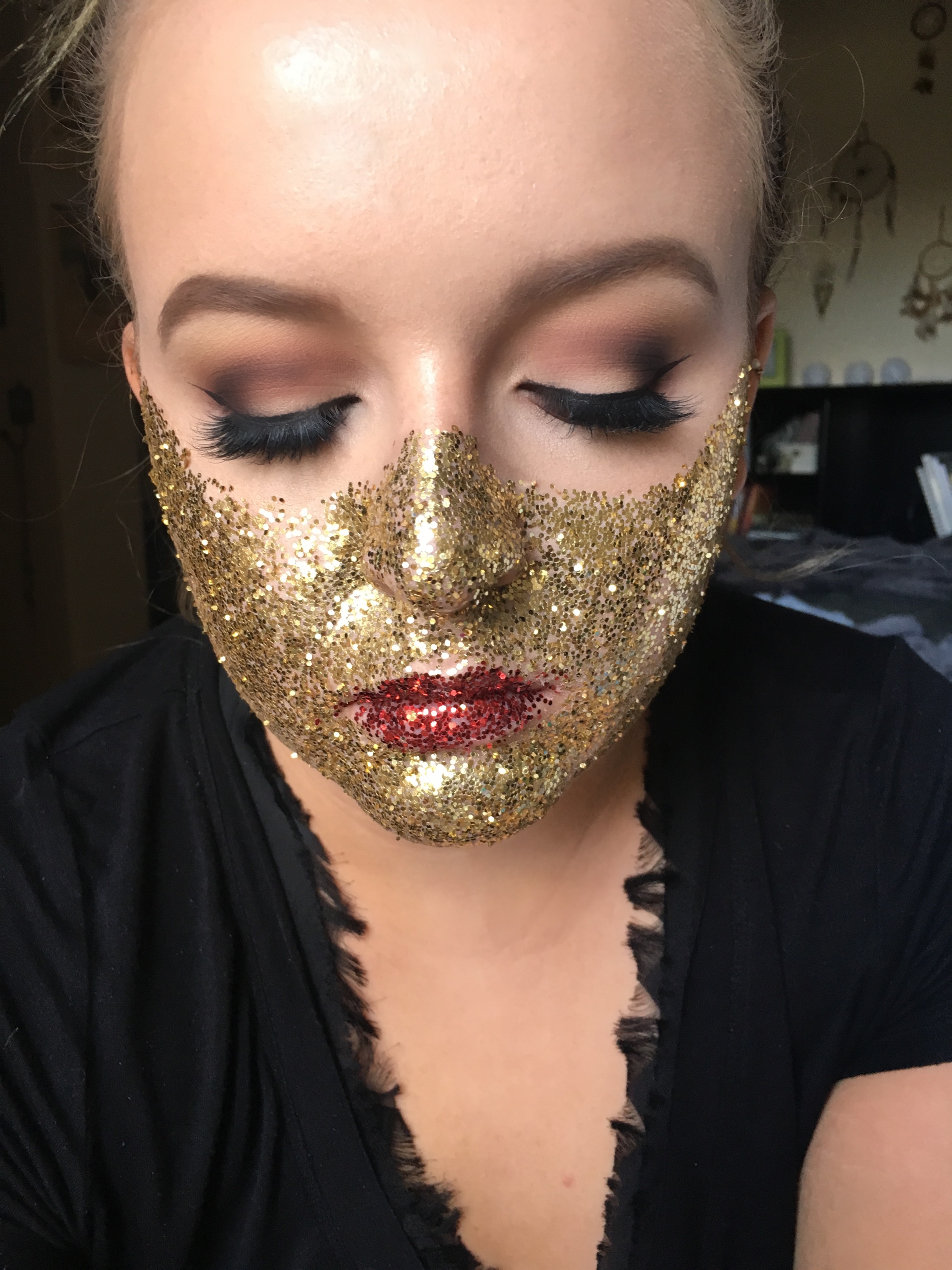 halloween tutorial: glitter mask | institution beauty